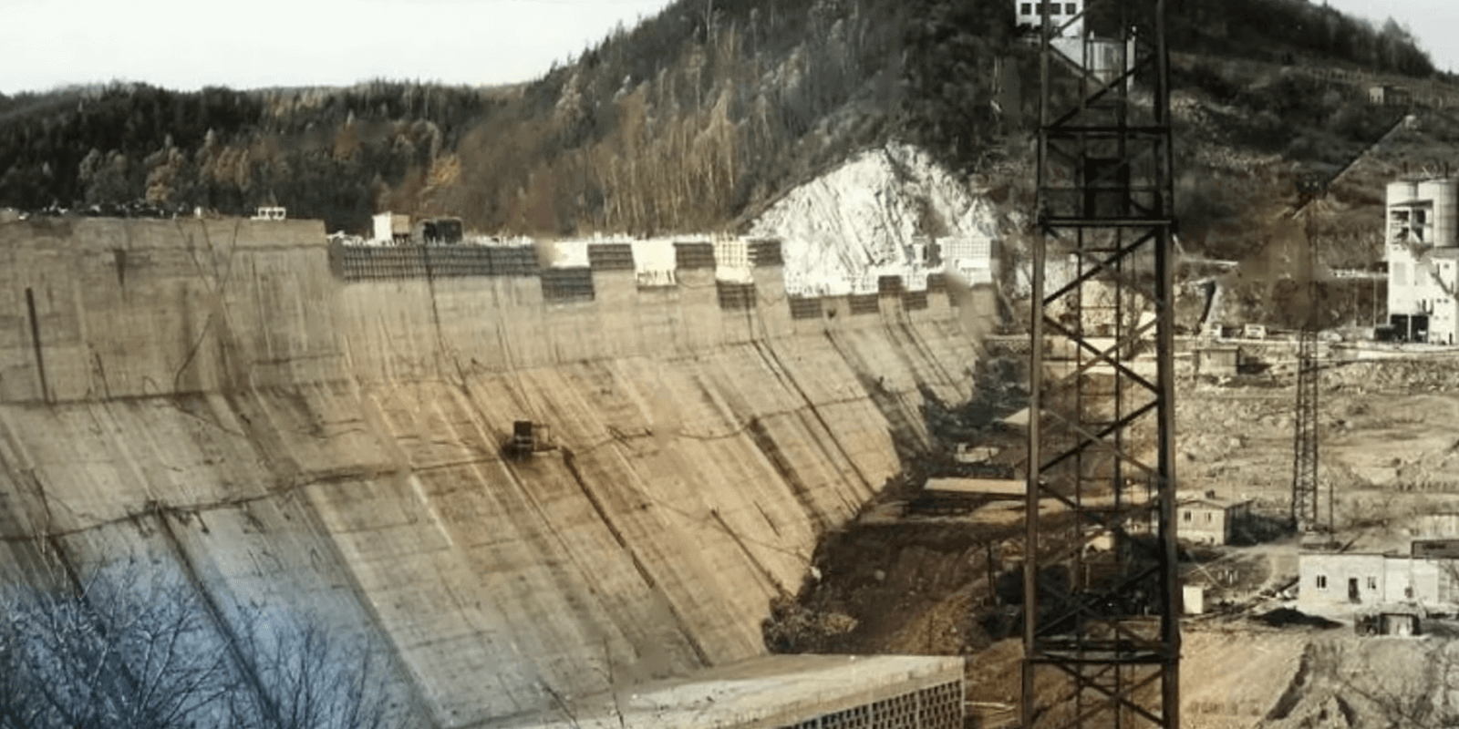 Zapora Wodna Solina | Elektrownia Wodna w Solinie